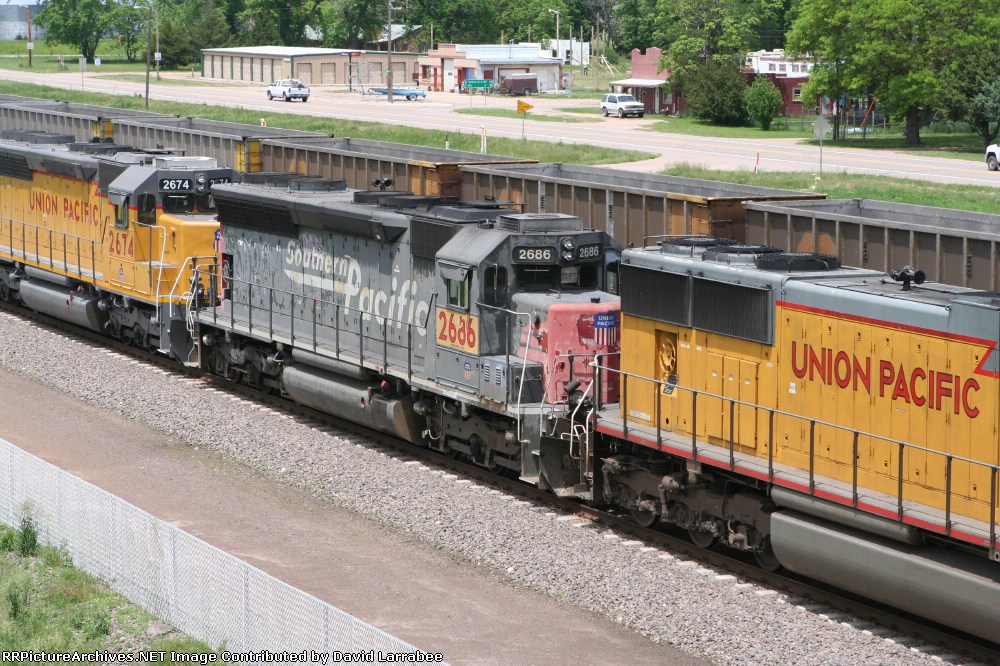 UP 2686 in Southern Pacific livery